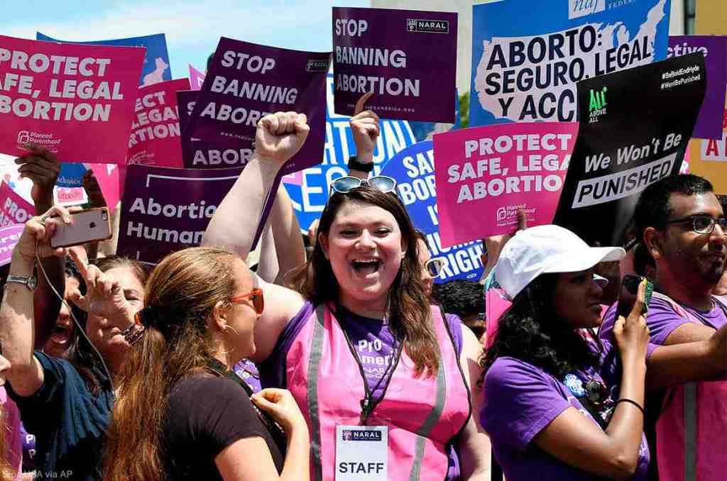 Steph Black - Freelance Writer/Journalist on Abortion, Politics, Judaism